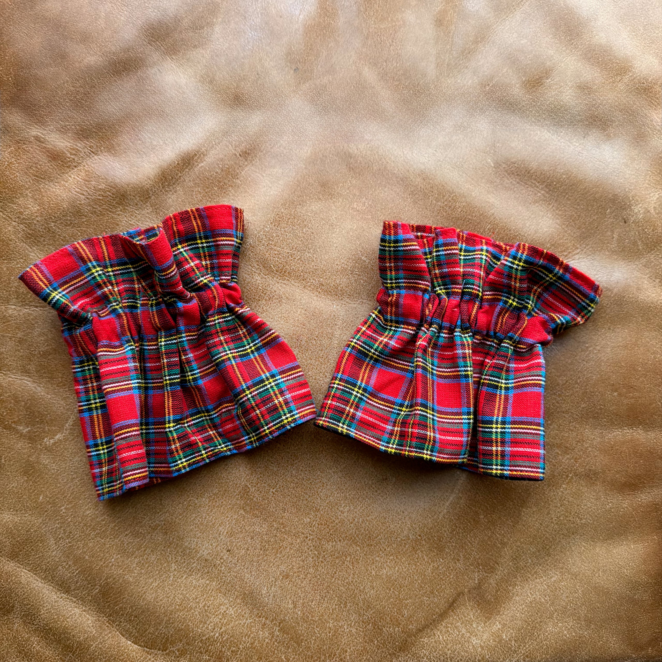 Red Tartan Ruffle Cuff & Collar Set – Blue House Bows